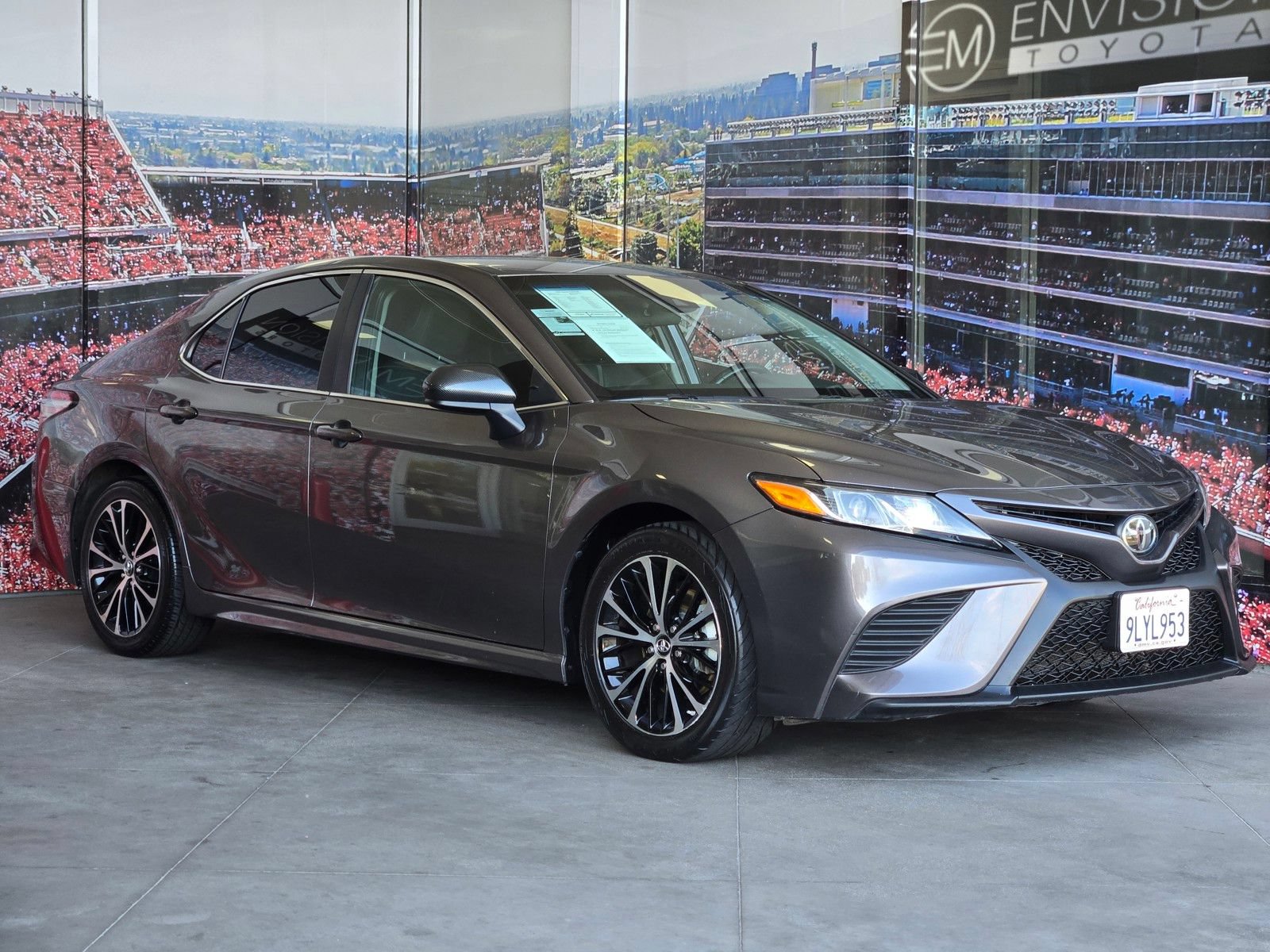 Used 2018 Toyota Camry SE for Sale - Kelley Blue Book