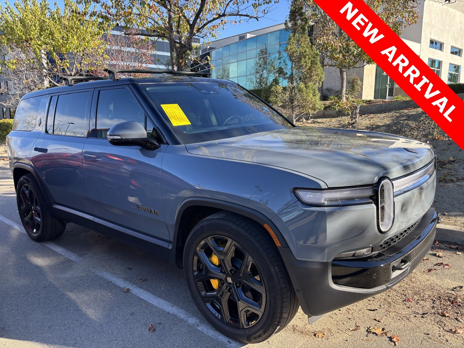 Used 2025 Rivian R1S for Sale - Kelley Blue Book